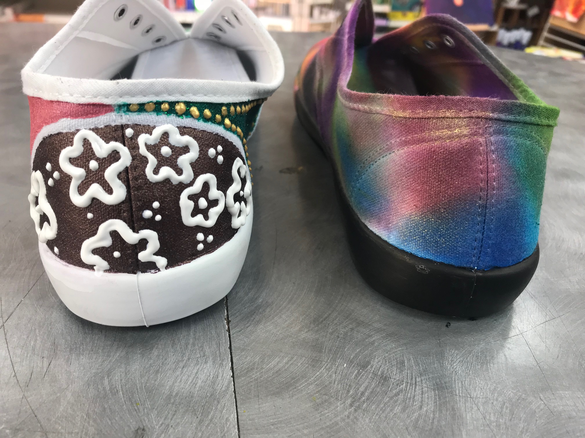 How to Decorate Canvas Shoes using Alcohol Inks, Setacolor paints and ...